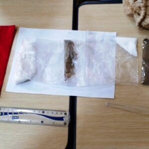 To Separate Salt and Pepper by Static Electricity